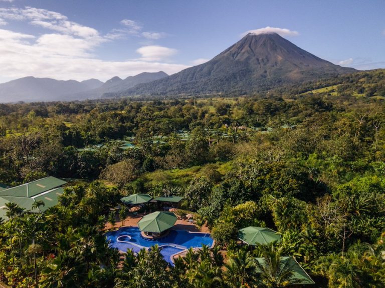 Best Arenal Volcano Hotels & Resorts - Costa Rica Experts